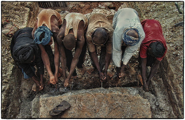 Taodenni Miners | Travel Photographs By Rosemary Sheel